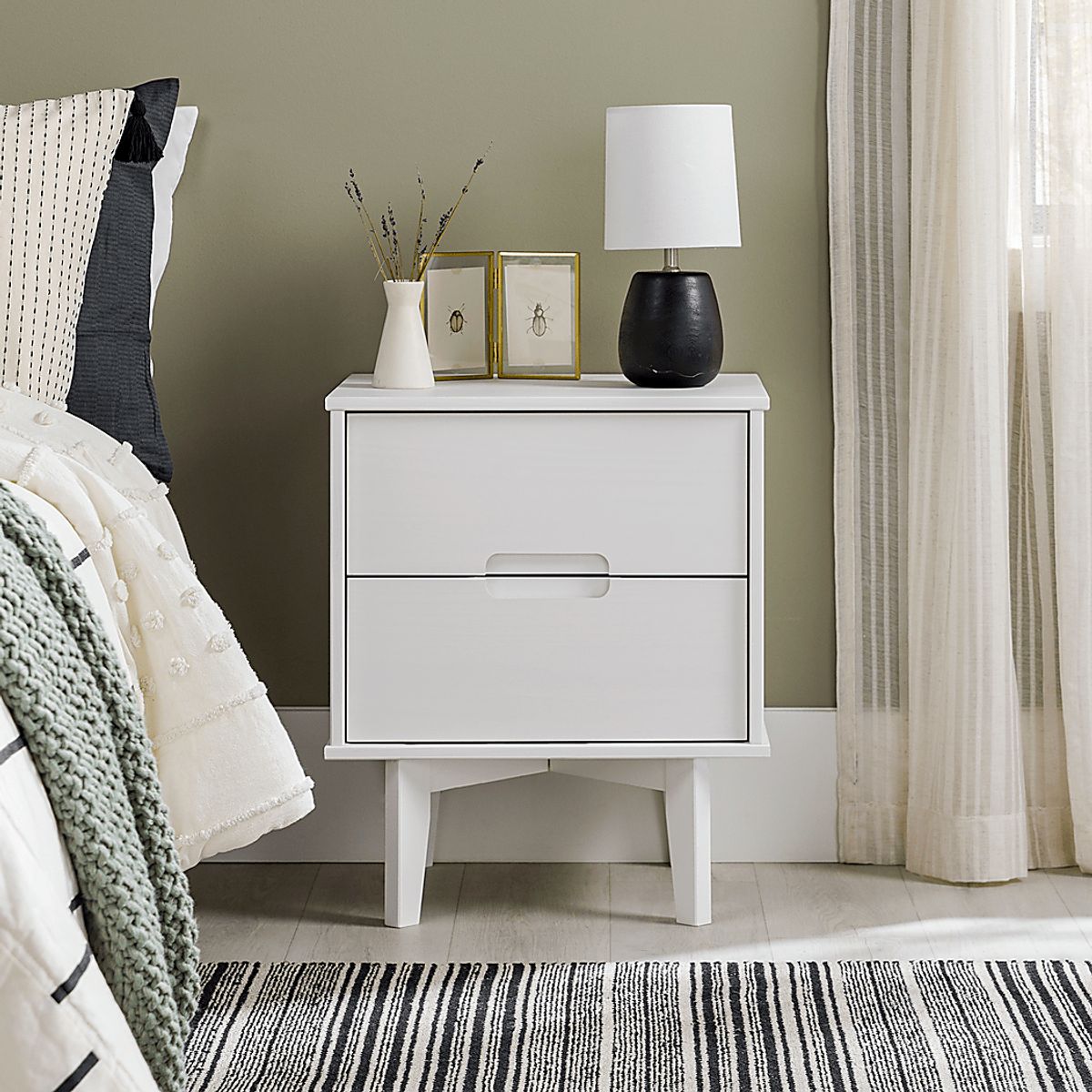 Elberton White Colors,White Nightstand | Rooms to Go