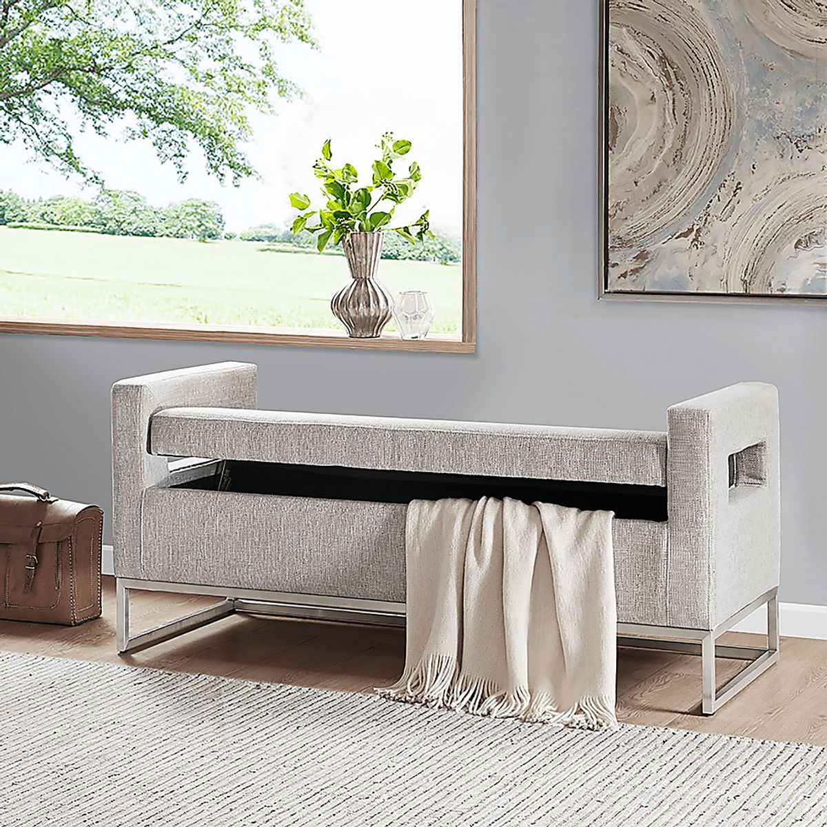 Erato Gray Storage Bench | Rooms to Go