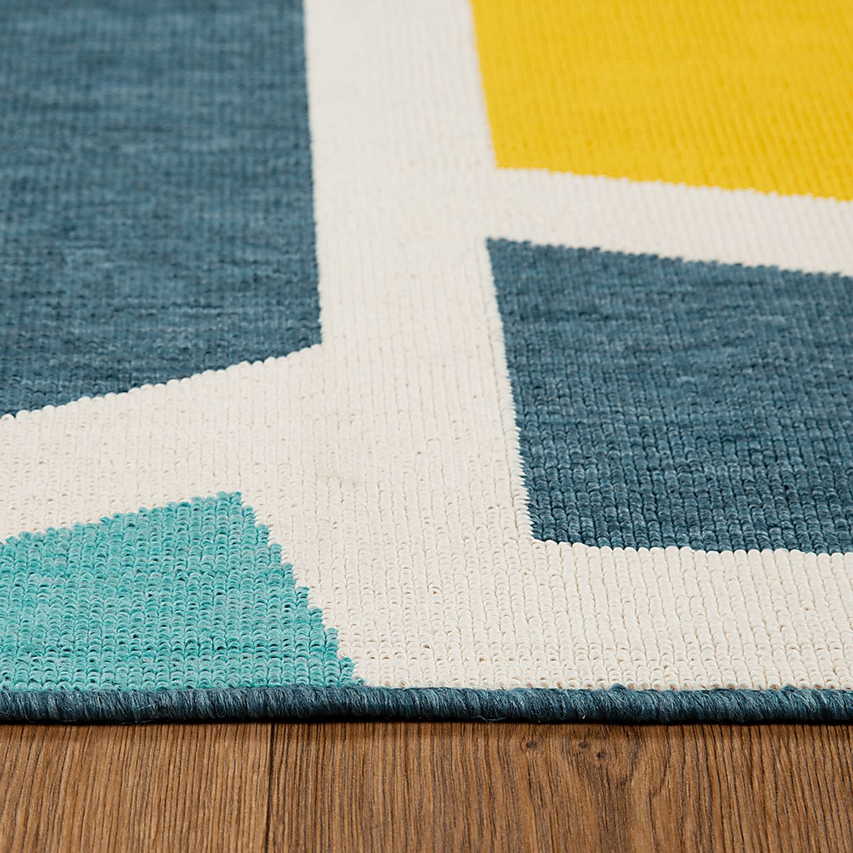 Karlisle Aqua,Multi Blue,Multi Outdoor Rugs | Rooms to Go