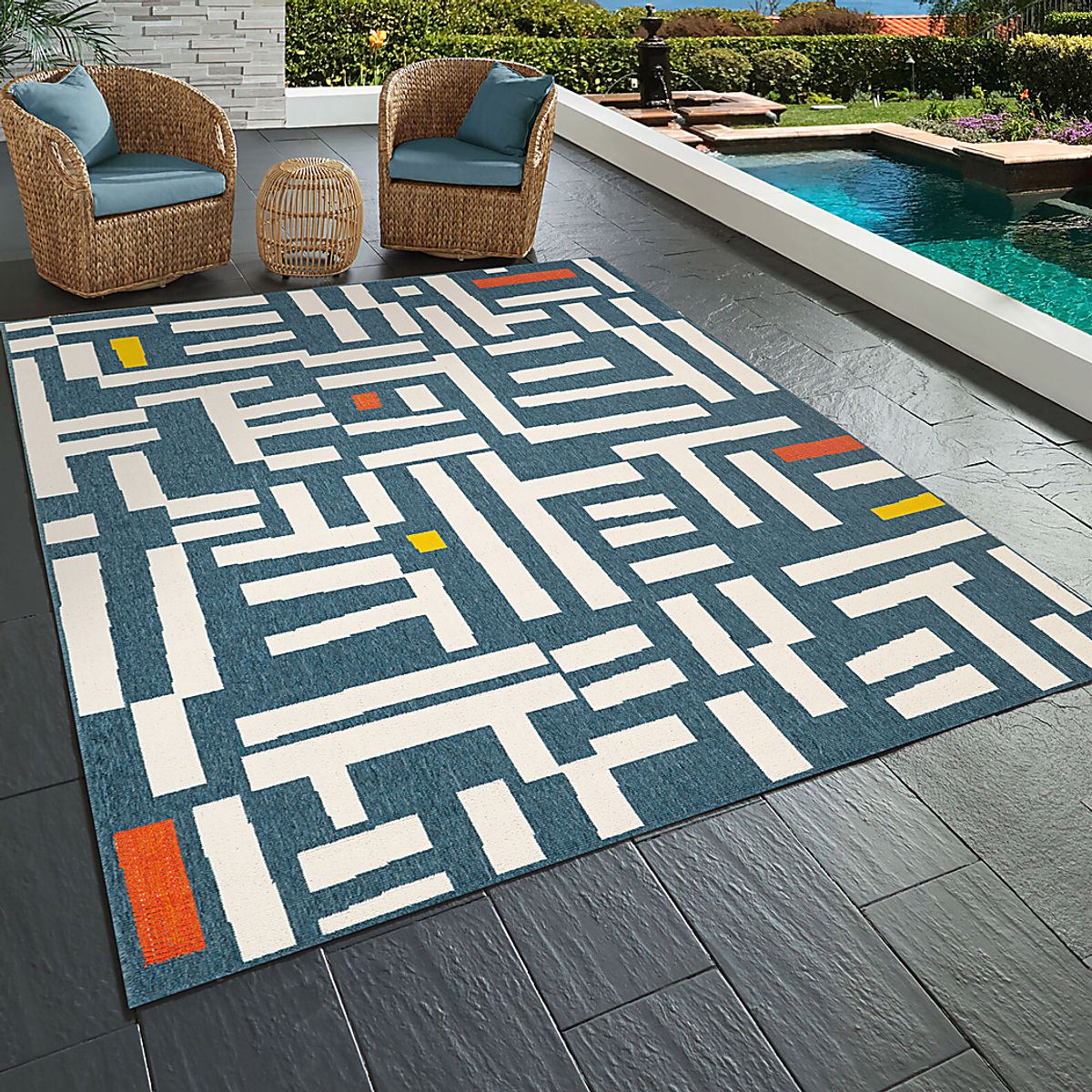 Swanton Blue,White Outdoor Rugs | Rooms to Go