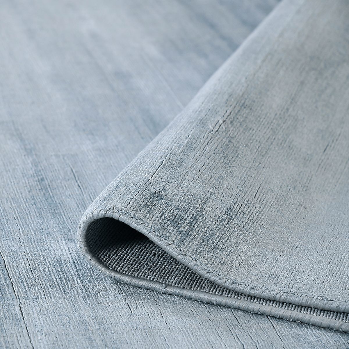 Evita Light Blue Viscose Rug | Rooms to Go