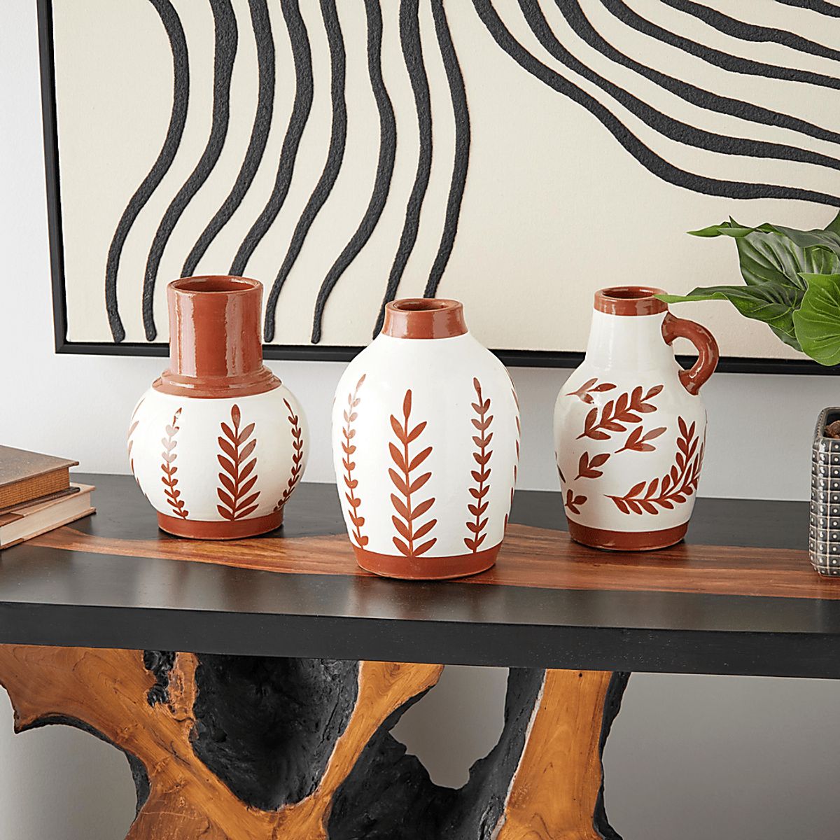 Fanli White Vase | Rooms to Go