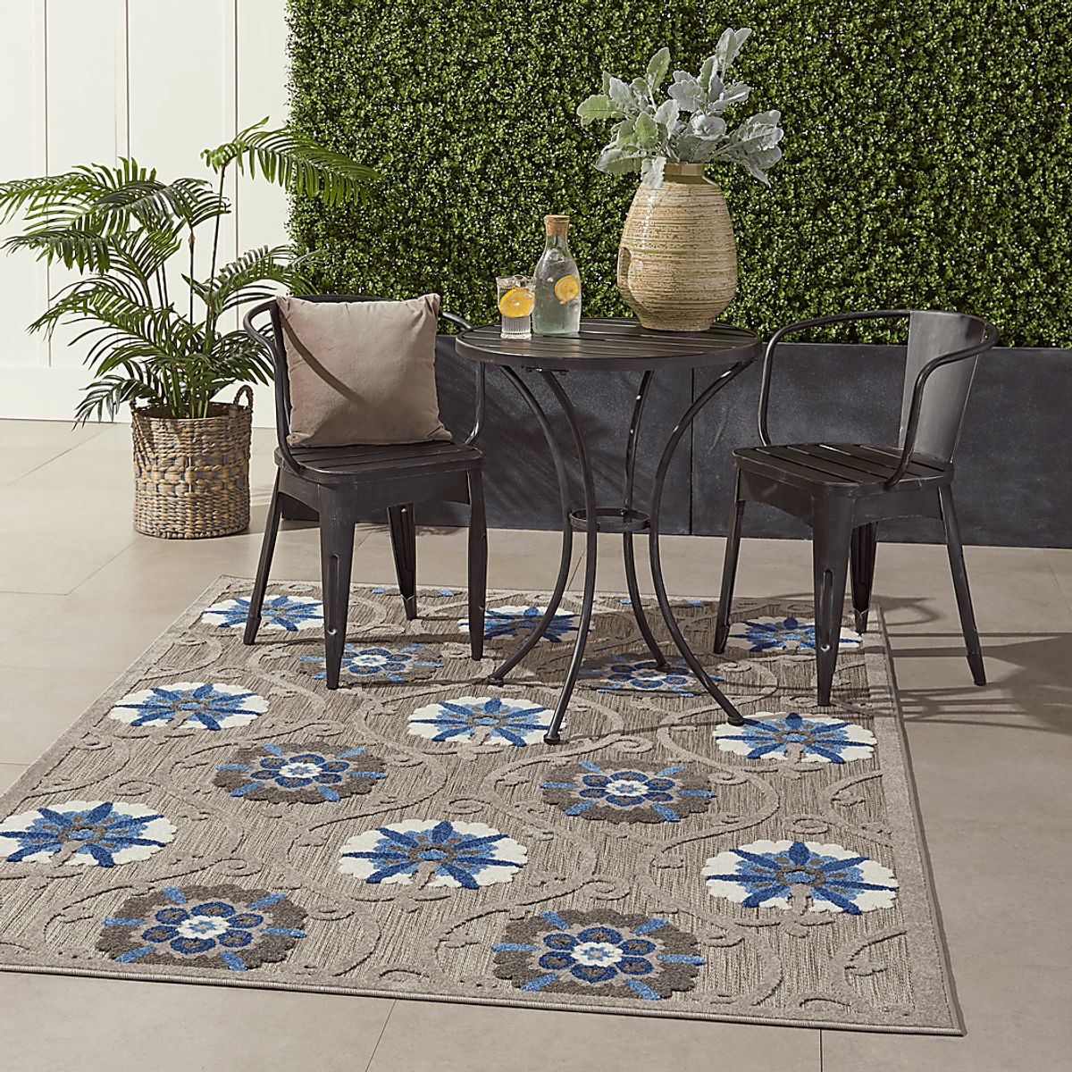 Faylen Gray Polypropylene Fabric Outdoor Rug | Rooms to Go