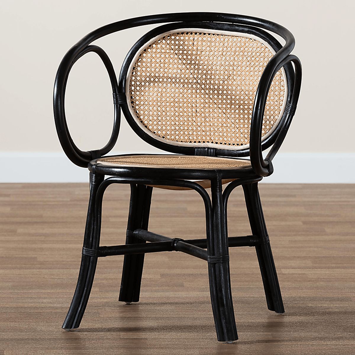 Fenno Black Arm Chair | Rooms to Go