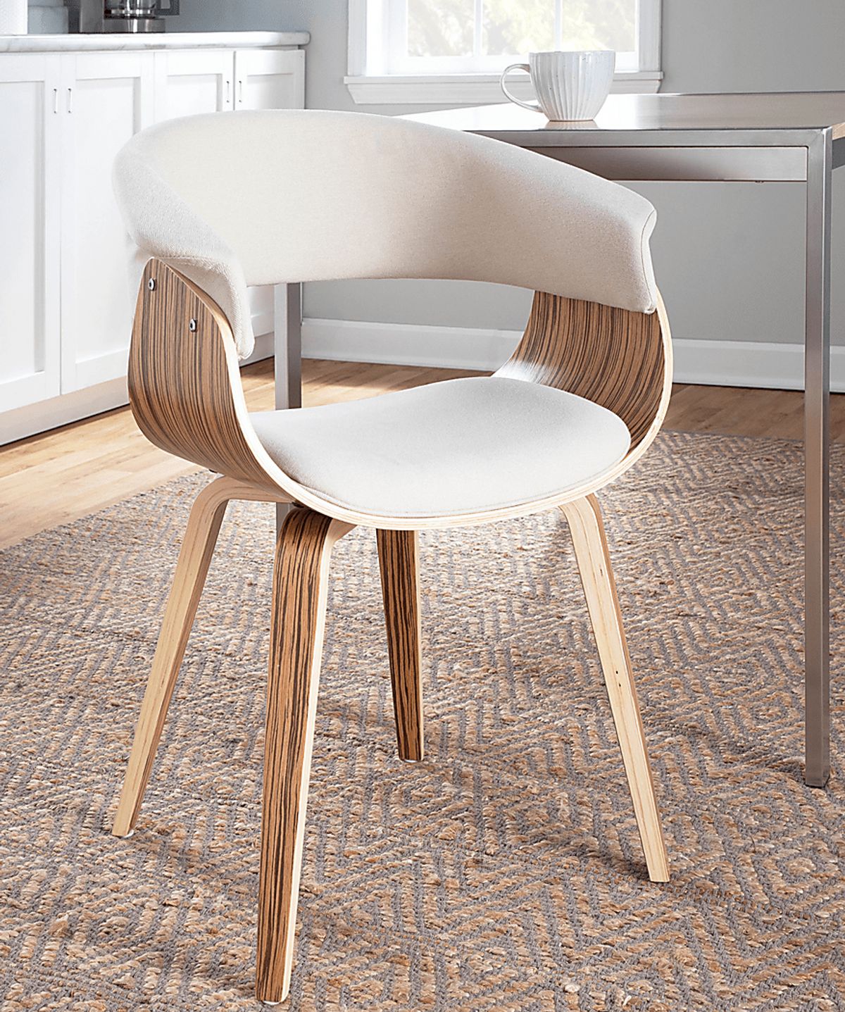 Fenwood Cream Colors,Light Wood,White Arm Chair | Rooms to Go