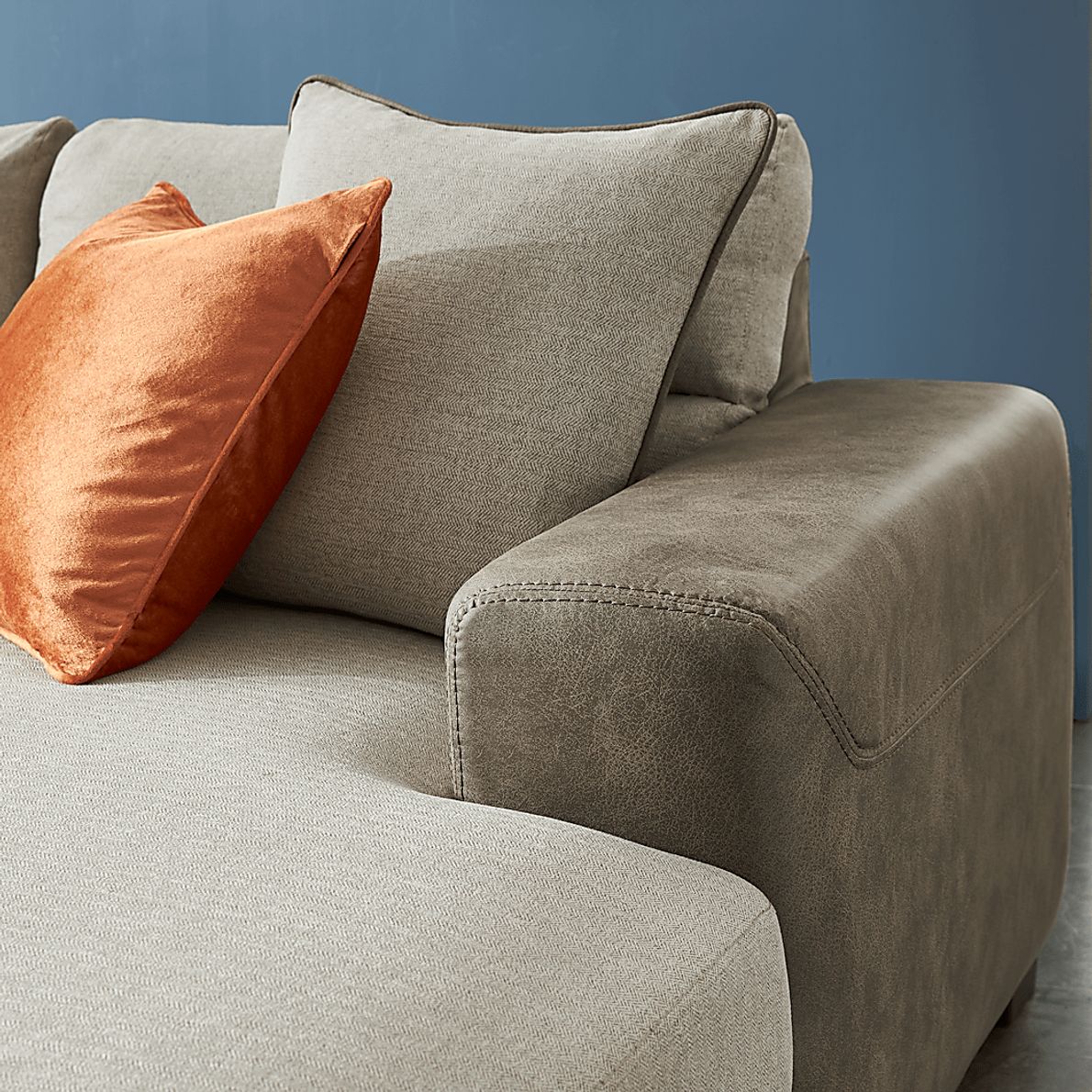 Fermont Beige 5 Pc Sectional Living Room - Rooms To Go