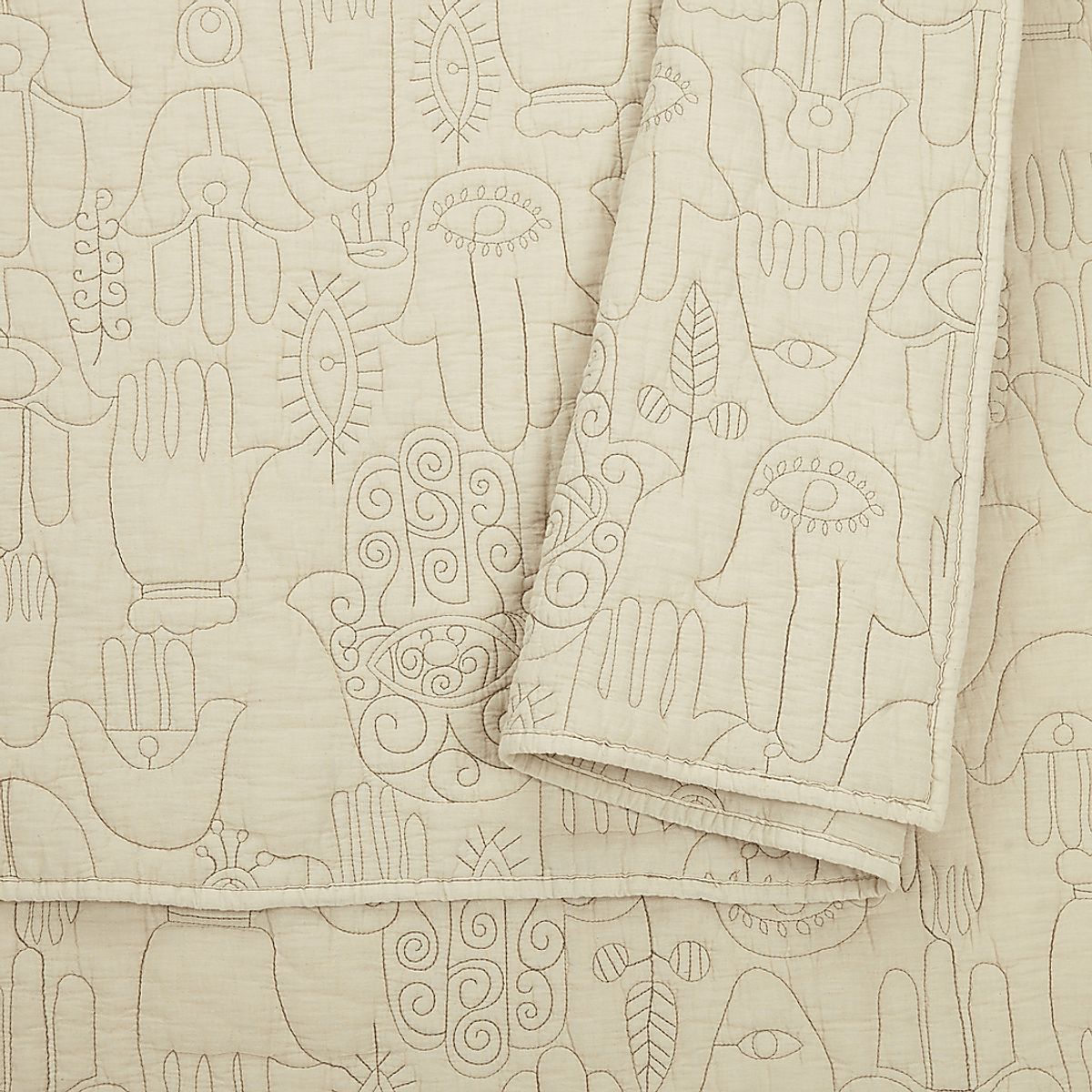 Flournoy Natural Beige,White Cotton Fabric Full,Queen Quilt Set | Rooms ...