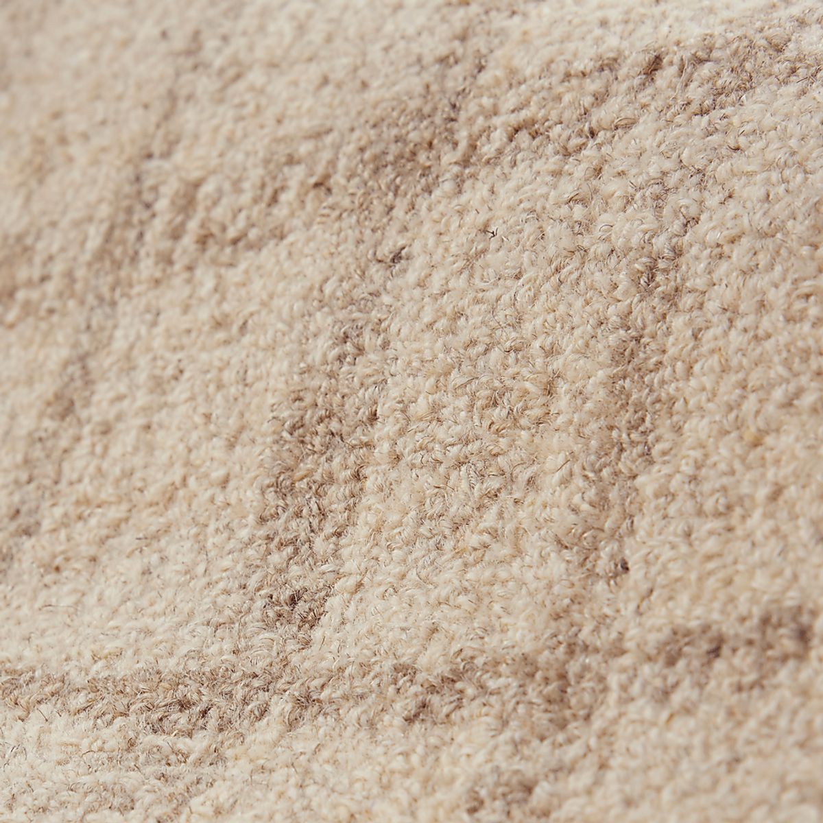 Freyan Beige Rug | Rooms to Go