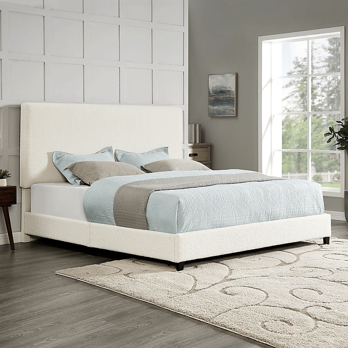 Fyna White Colors,White Beige Boucle King Bed | Rooms to Go