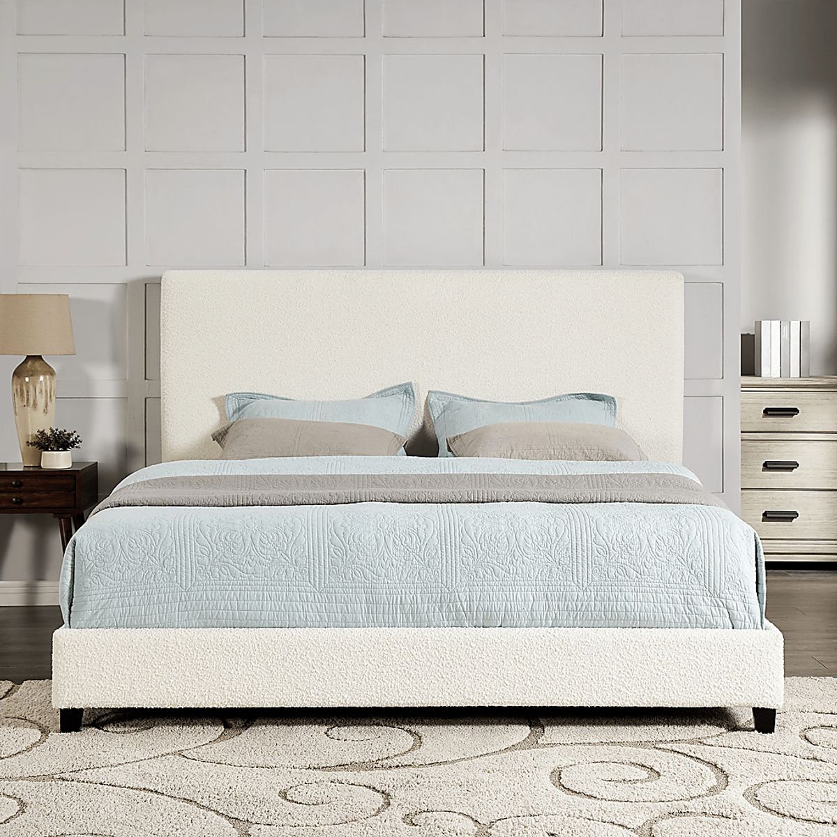 Fyna White Colors,White Beige Boucle King Bed | Rooms to Go