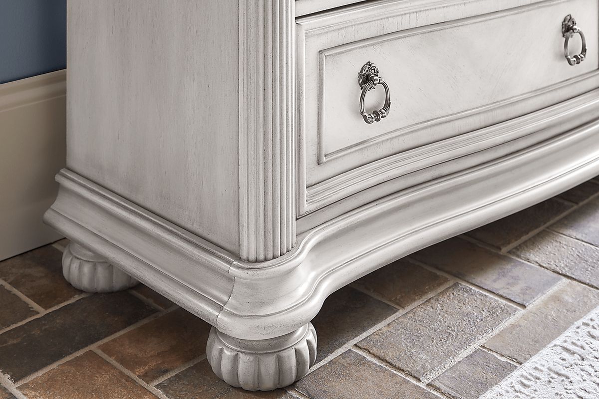 Gallagher Avenue 5 Pc White Colors,White Queen Bedroom Set With 3 Pc ...