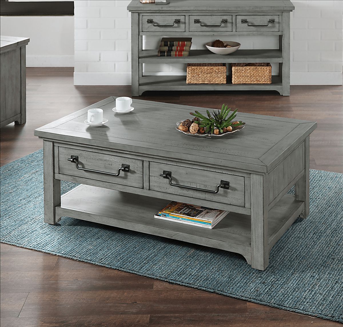 Gingerich Gray Coffee Table | Rooms to Go