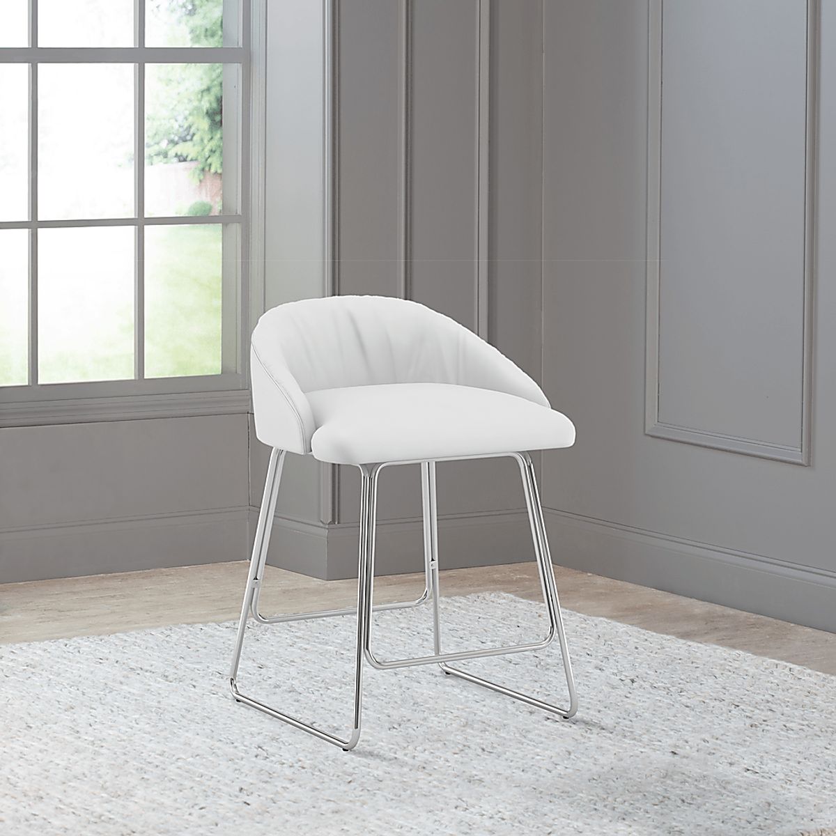 Glenfinnan White Colors,White Counter Height Stool | Rooms to Go