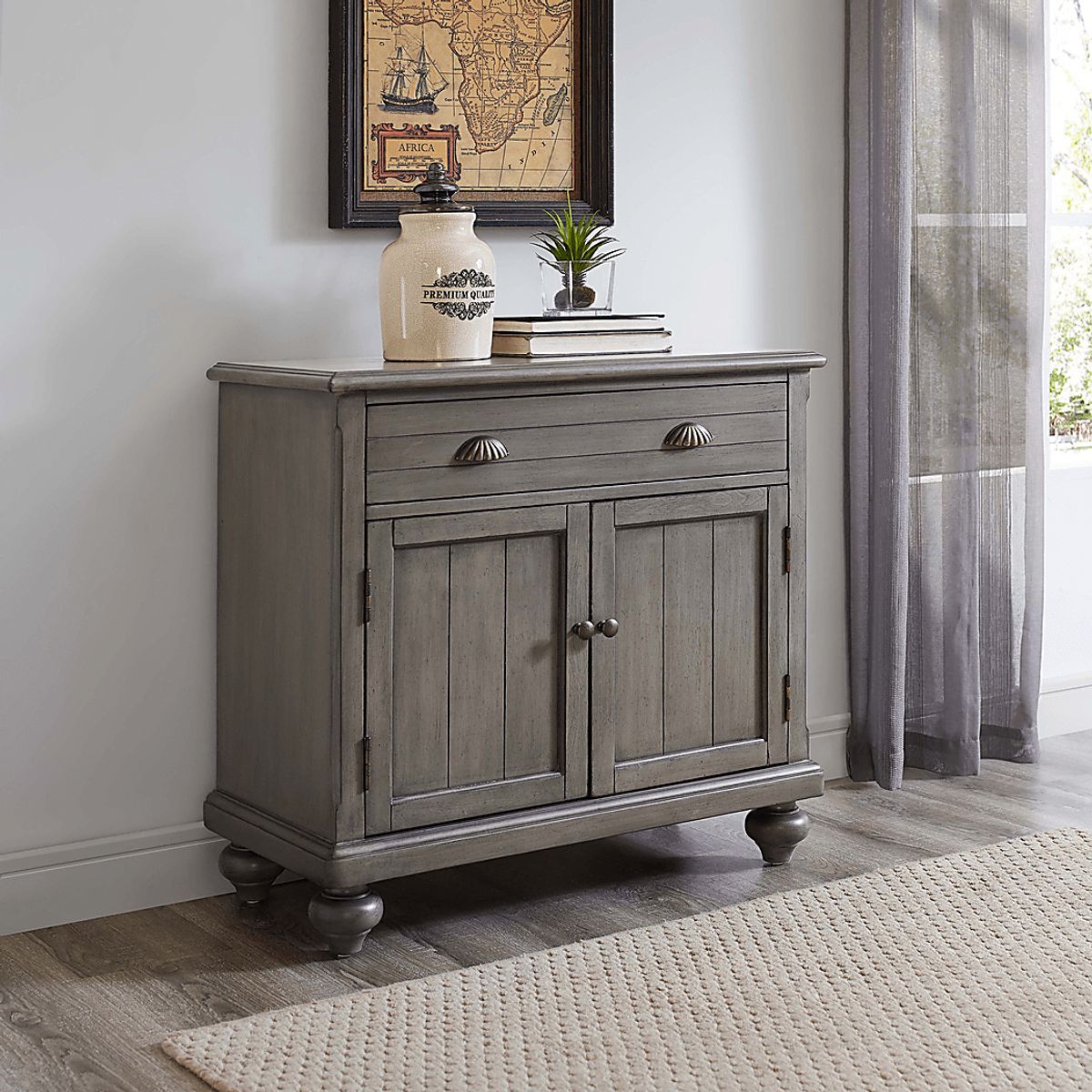 Glenshyre Gray Accent Cabinet | Rooms to Go