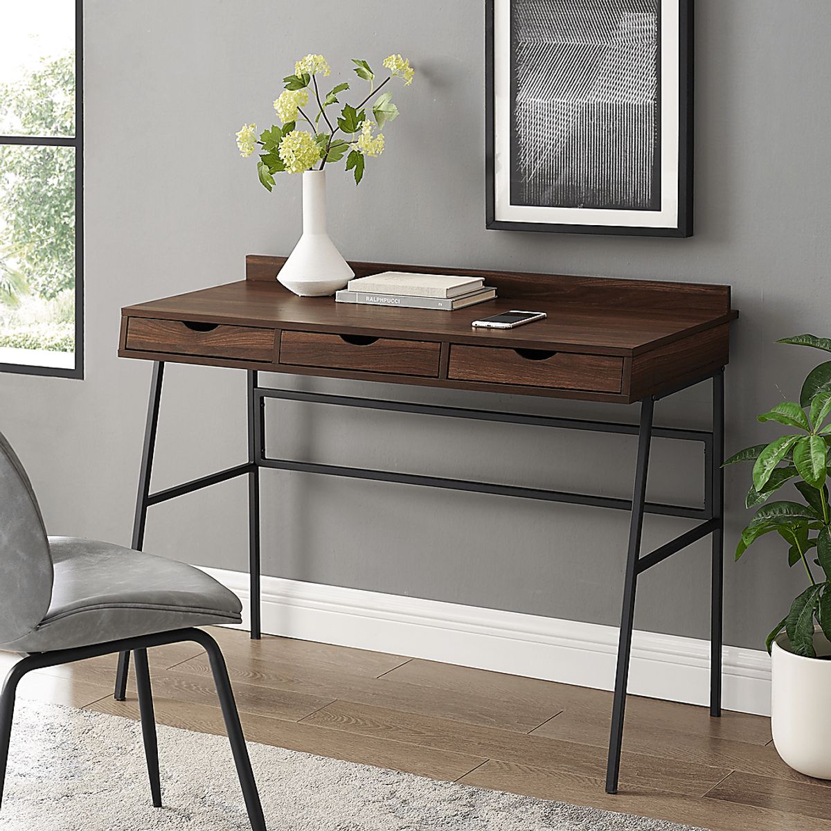 Glesman Walnut Dark Wood Desk | Rooms to Go
