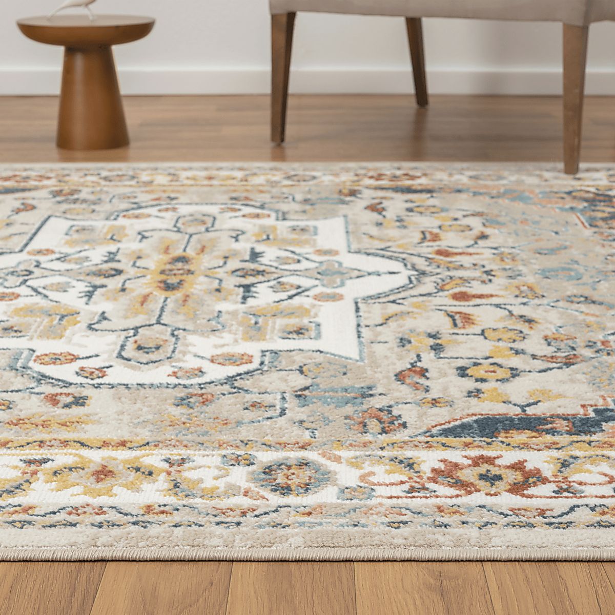 Haisam Blue,Gray,Ivory,Rust Beige,Blue,Gray,Red Rugs | Rooms to Go