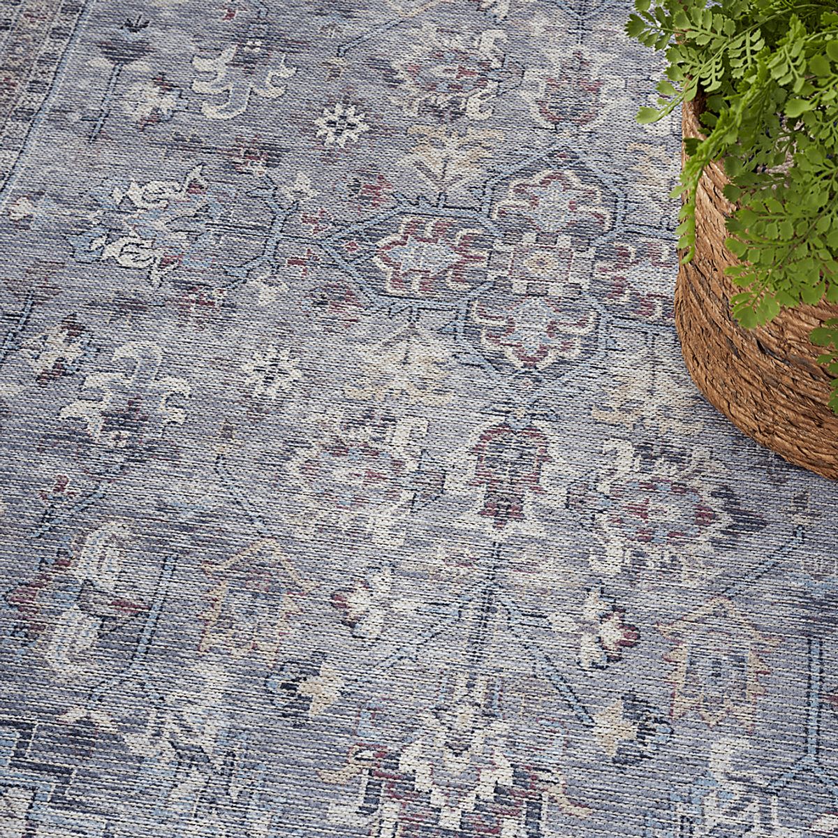 Haleigh Elle Gray Rugs | Rooms to Go