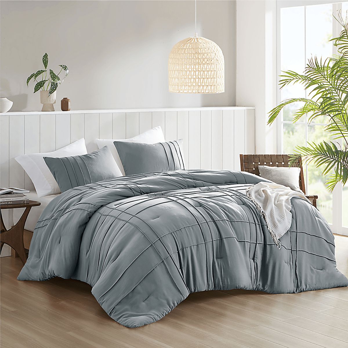 Hanleyea Blue,Gray Polyester Fabric Queen 3 Pc Comforter Set | Rooms to Go