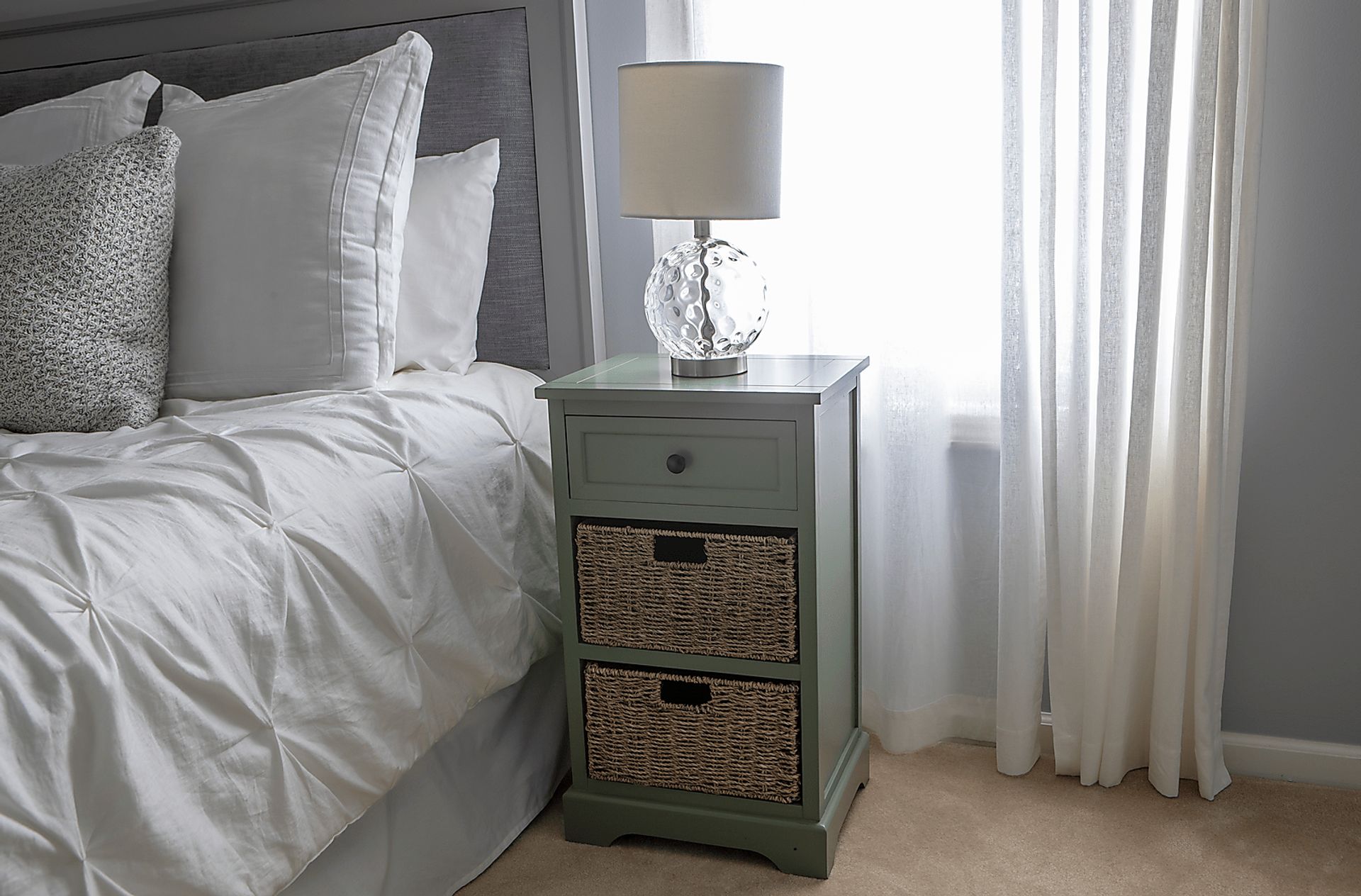 Hansley Table Lamp | Rooms to Go