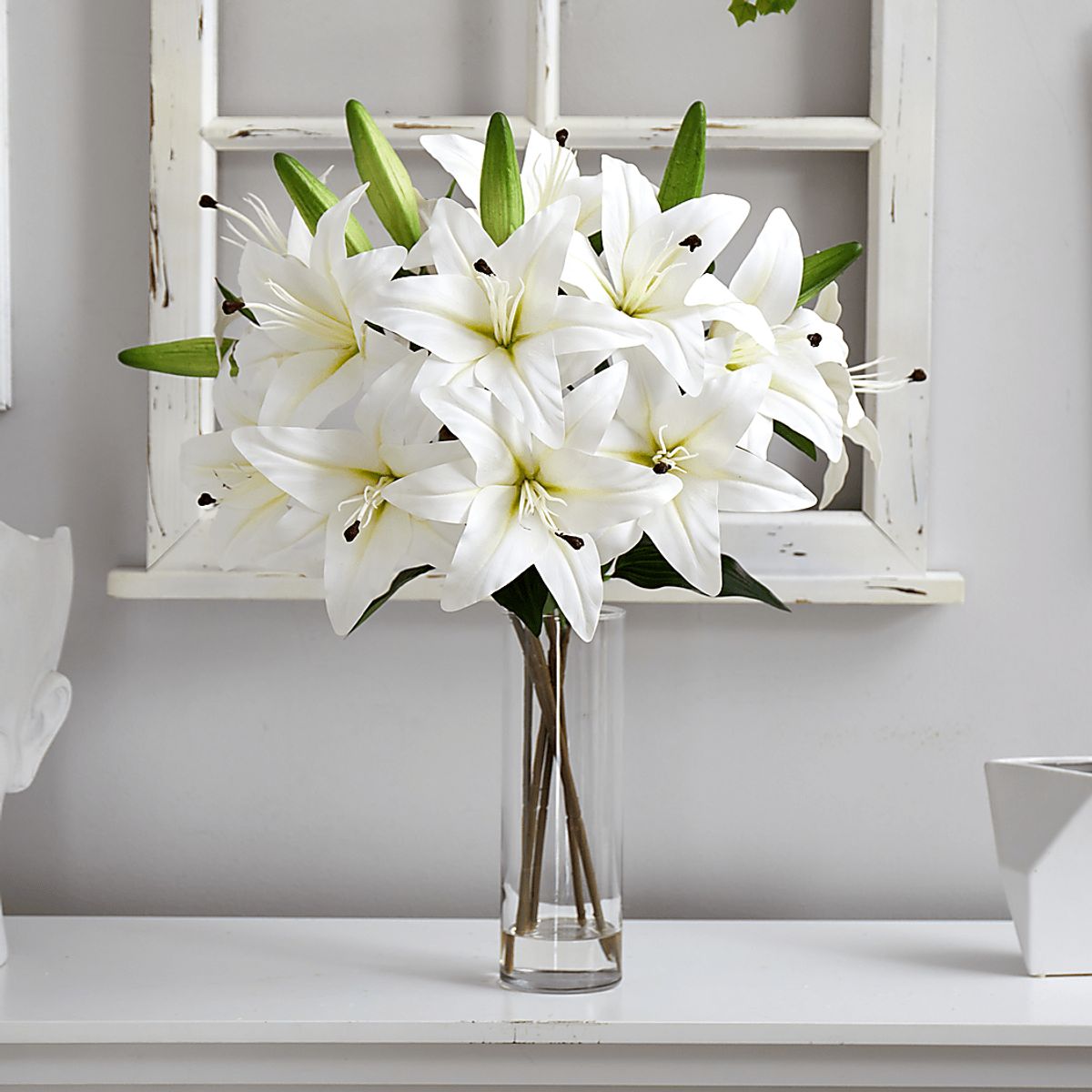 Harcross White Floral Arrangement | Rooms to Go