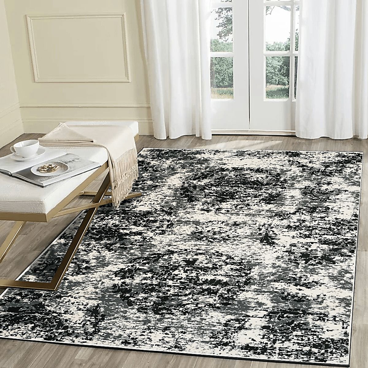 Harlowens Black Rug | Rooms to Go