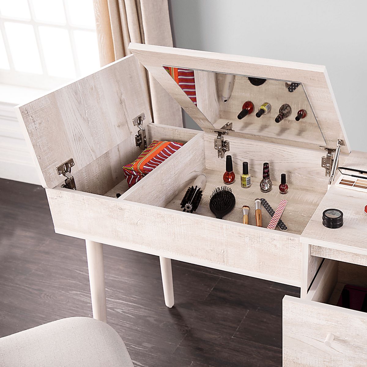 Harzen Gray Vanity | Rooms to Go