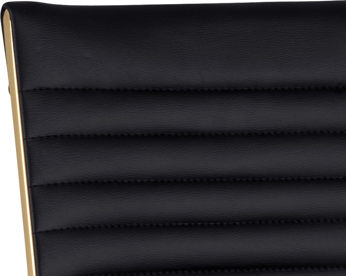 Hayvin Black Desk Chair | Rooms to Go