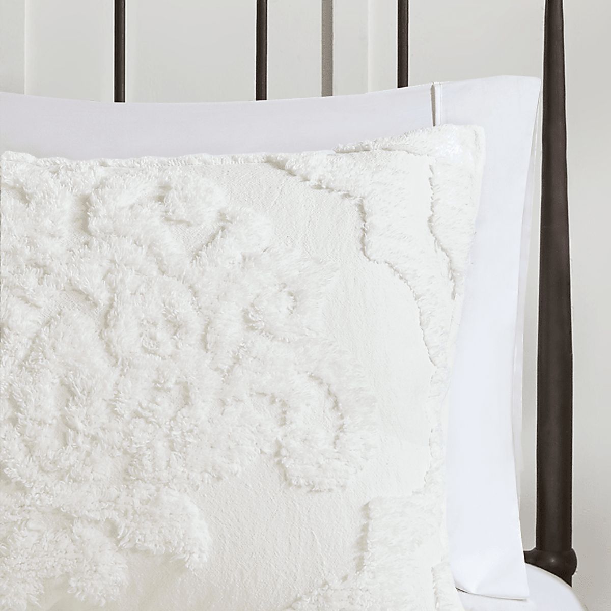 Hendee White Cotton Fabric 3 Pc Full/Queen Duvet Set | Rooms to Go