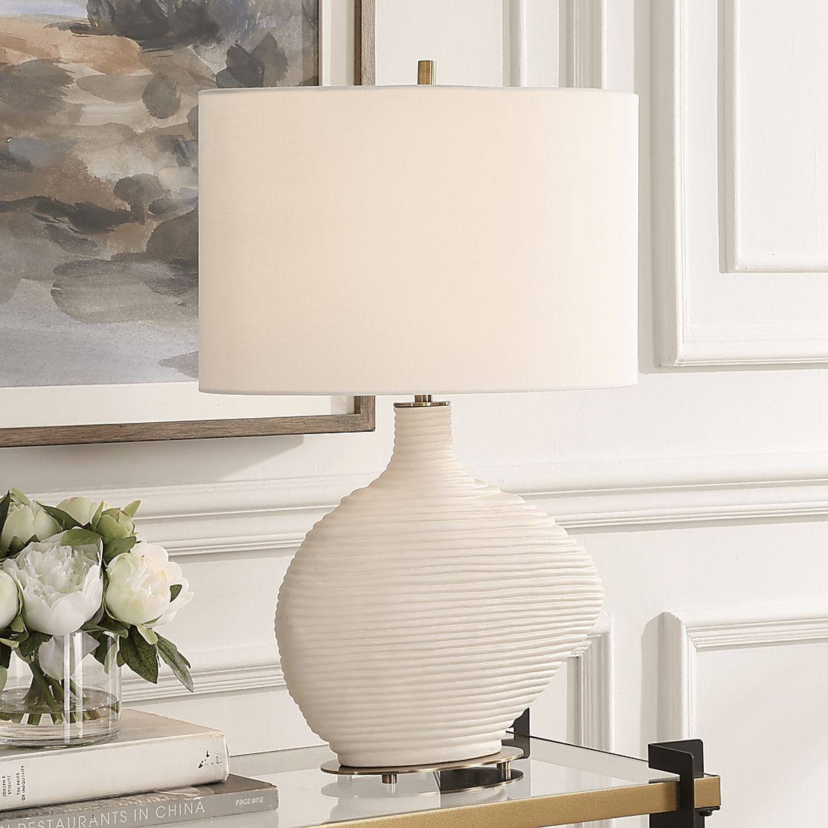 Hereford Cave White Table Lamp | Rooms to Go