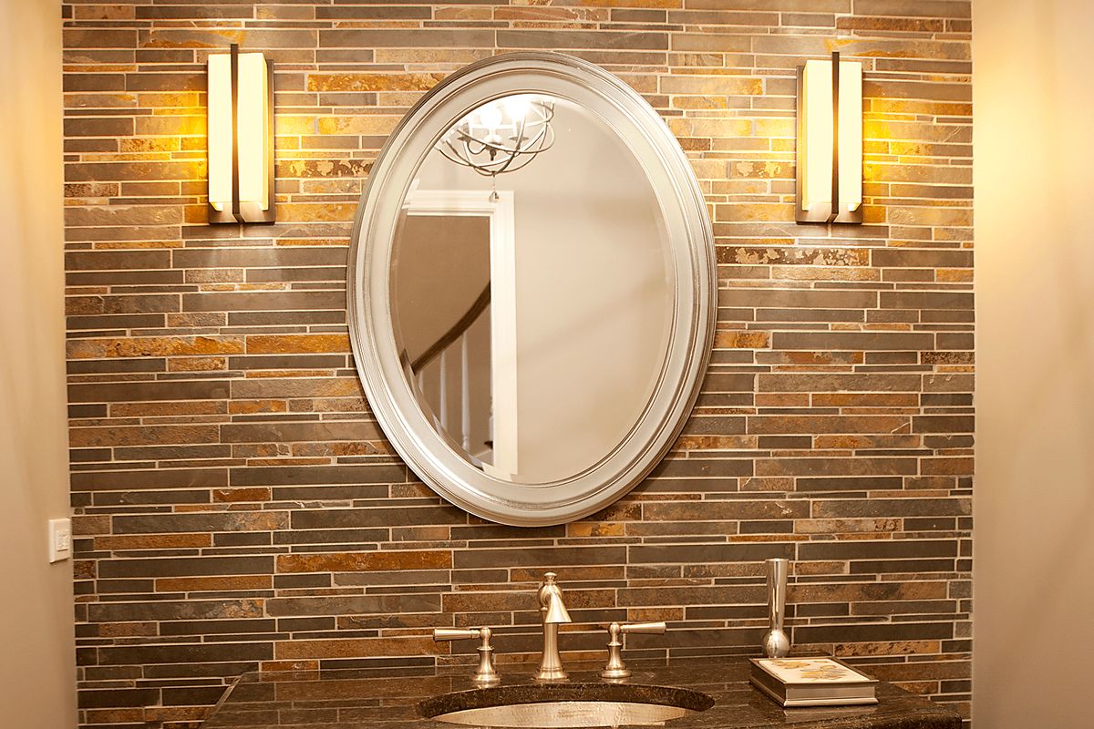 Holbrooke Silver Gray Mirror | Rooms to Go