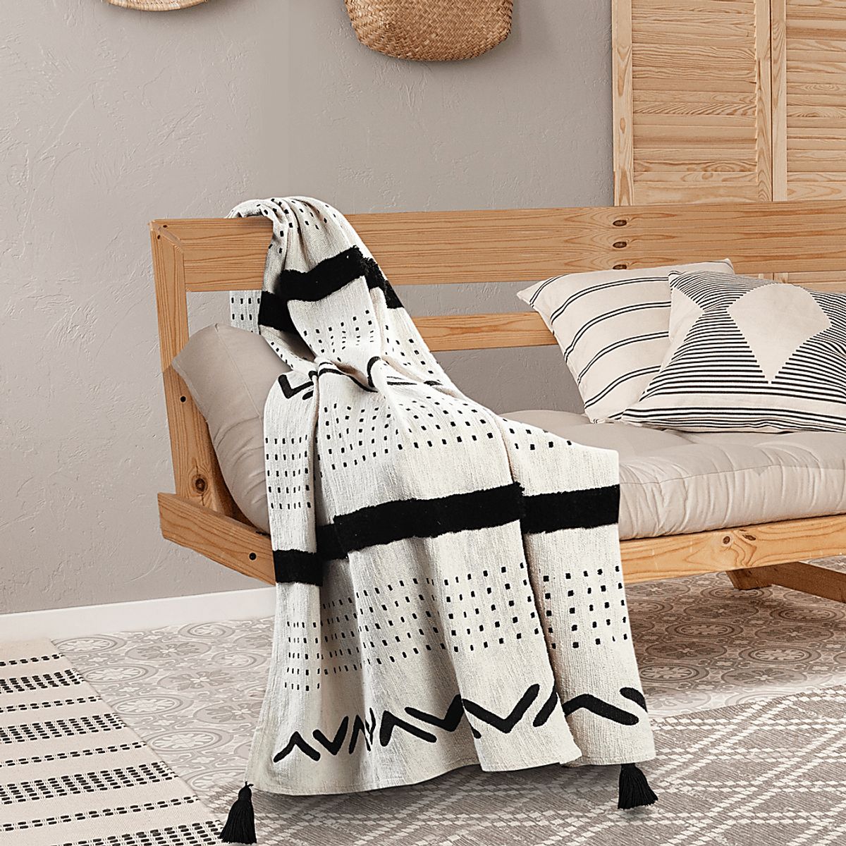 Hookstone IV Black,White Throw Blanket | Rooms to Go