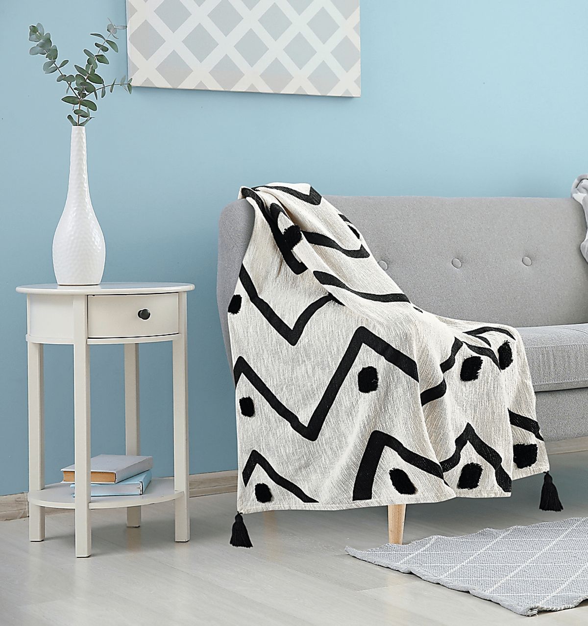 Hookstone VII Black,White Throw Blanket | Rooms to Go