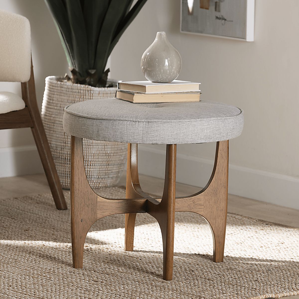 Hovendon Light Gray Polyester Fabric Ottoman | Rooms to Go