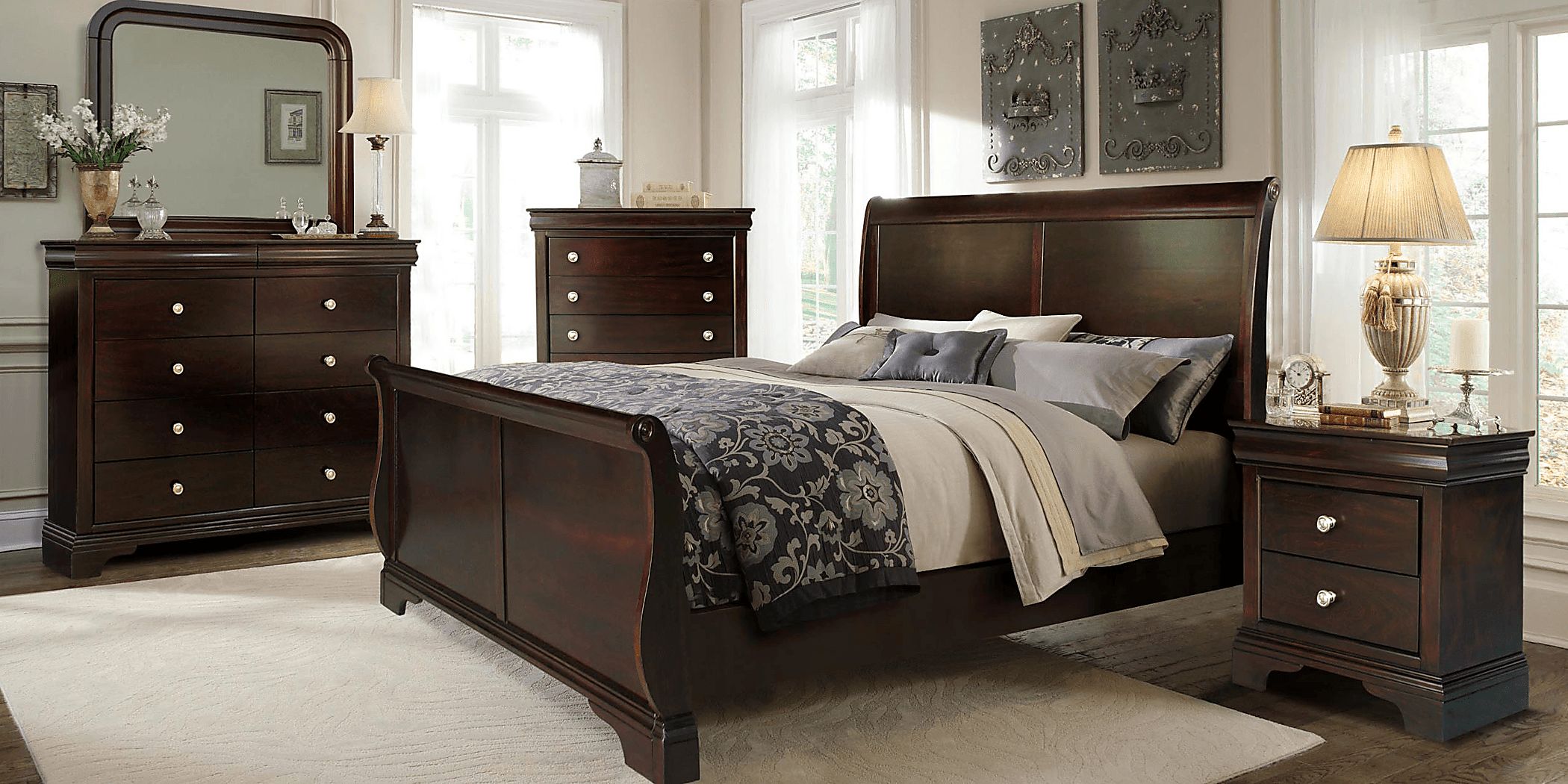Hydeville Brown 3 Pc Queen Sleigh Bed - Rooms To Go
