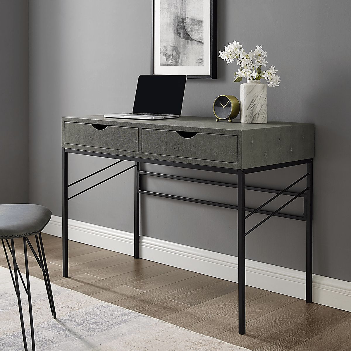 Hyridge Gray Desk | Rooms to Go