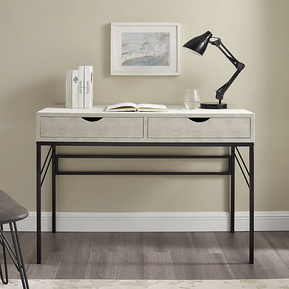 Hyridge White Colors,White Desk | Rooms to Go