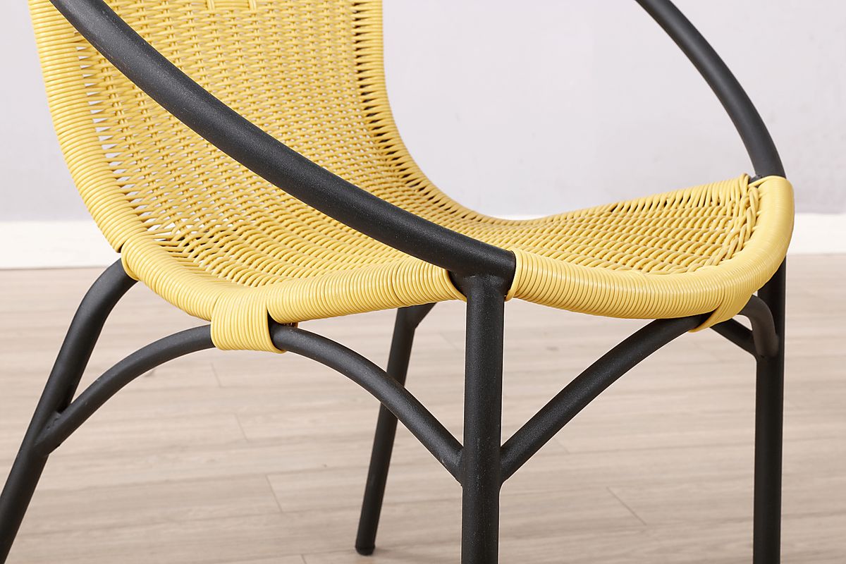 Idylwood Black Black,Colors Yellow Outdoor Seating Set | Rooms to Go