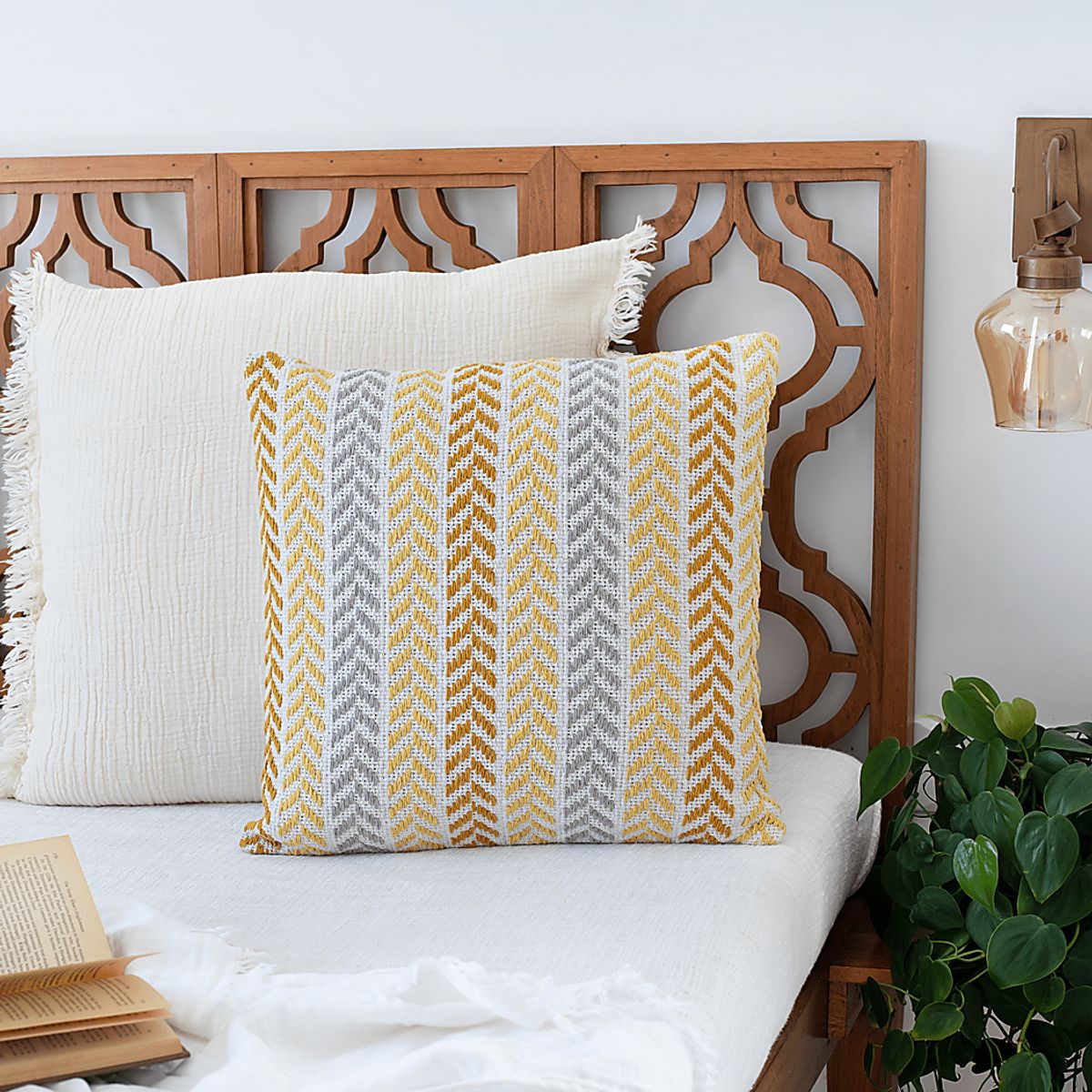 Istarie Green,Multi,Yellow Pillow | Rooms to Go