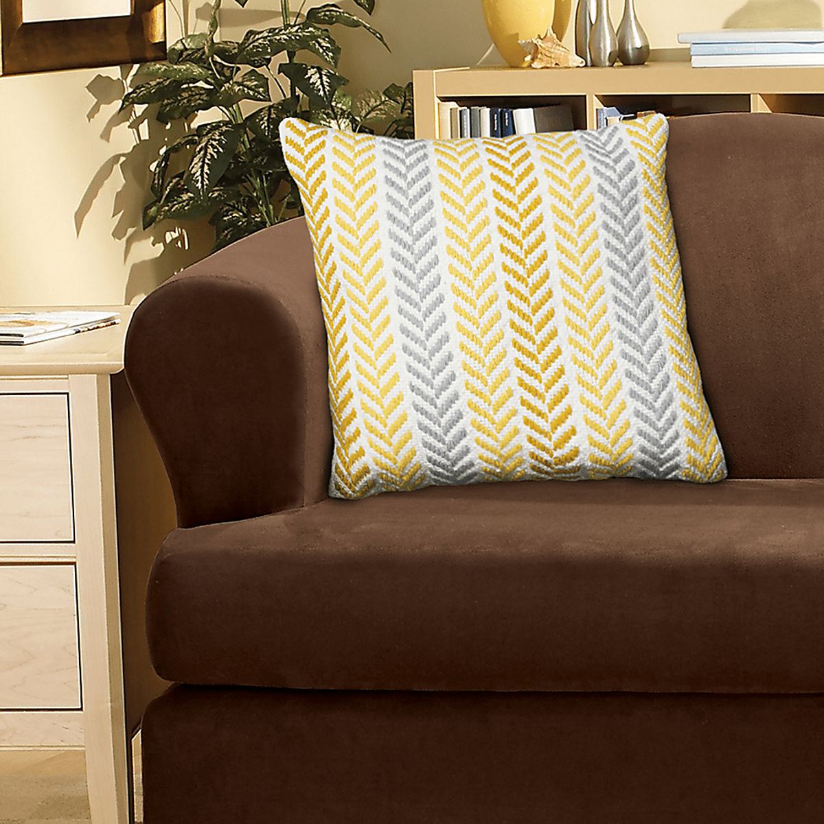 Istarie Yellow Cotton Fabric Throw Pillow | Rooms to Go