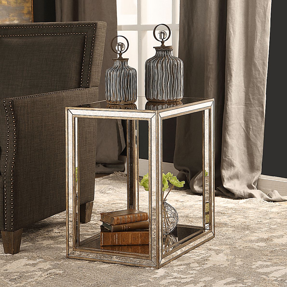 Jessilee Gold End Table - Rooms To Go