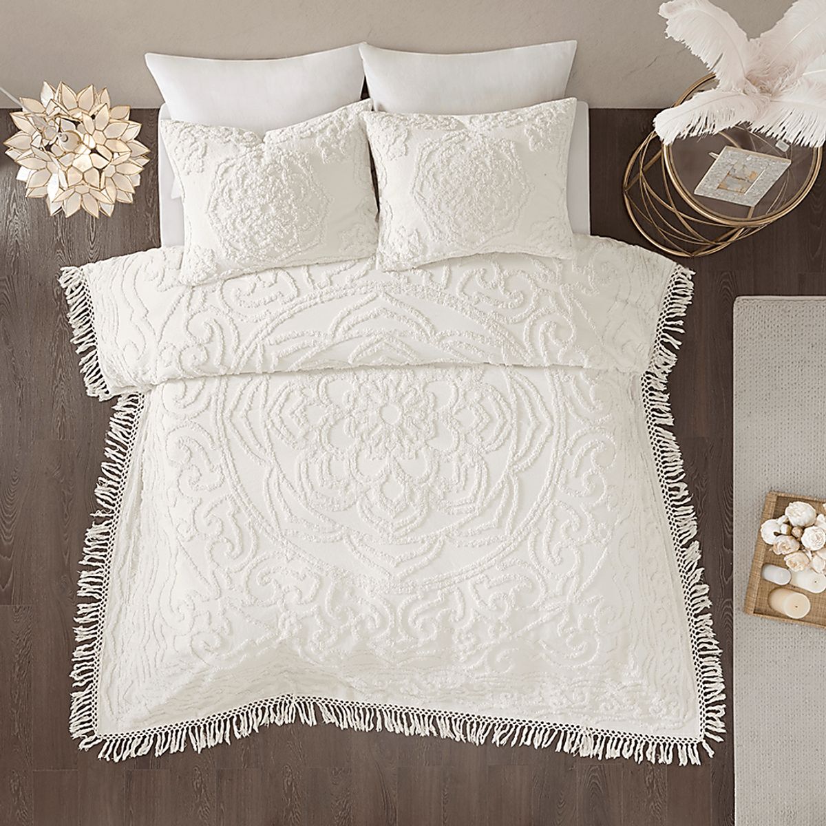Kerlee White Cotton Fabric 3 Pc Full/Queen Coverlet Set | Rooms to Go