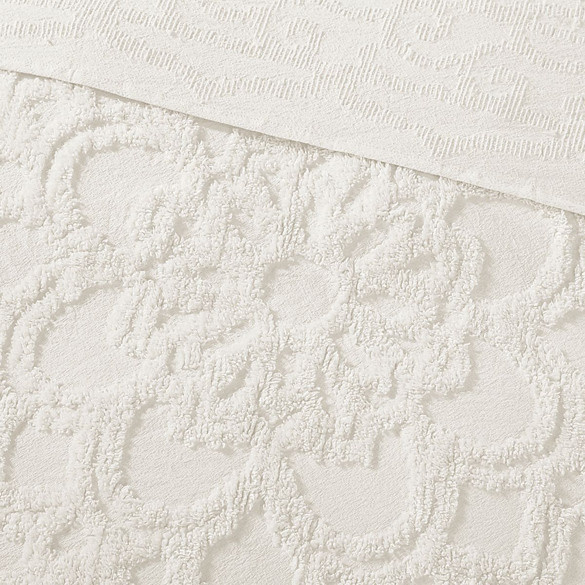 Kerlee White Cotton Fabric 3 Pc Full/Queen Coverlet Set | Rooms to Go