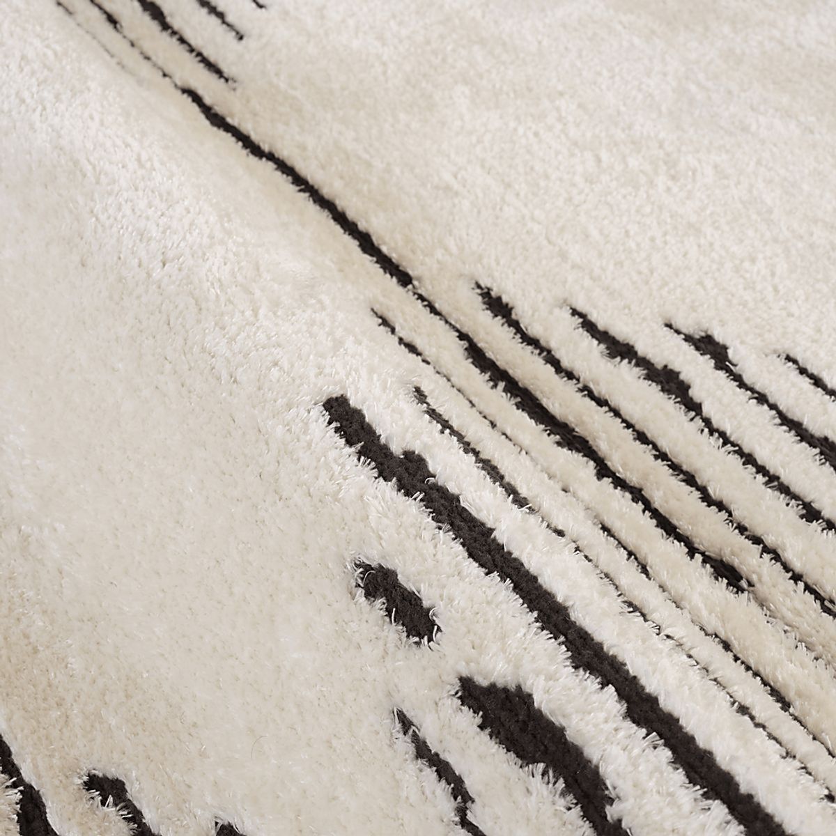 Kerone Black,White Rugs | Rooms to Go