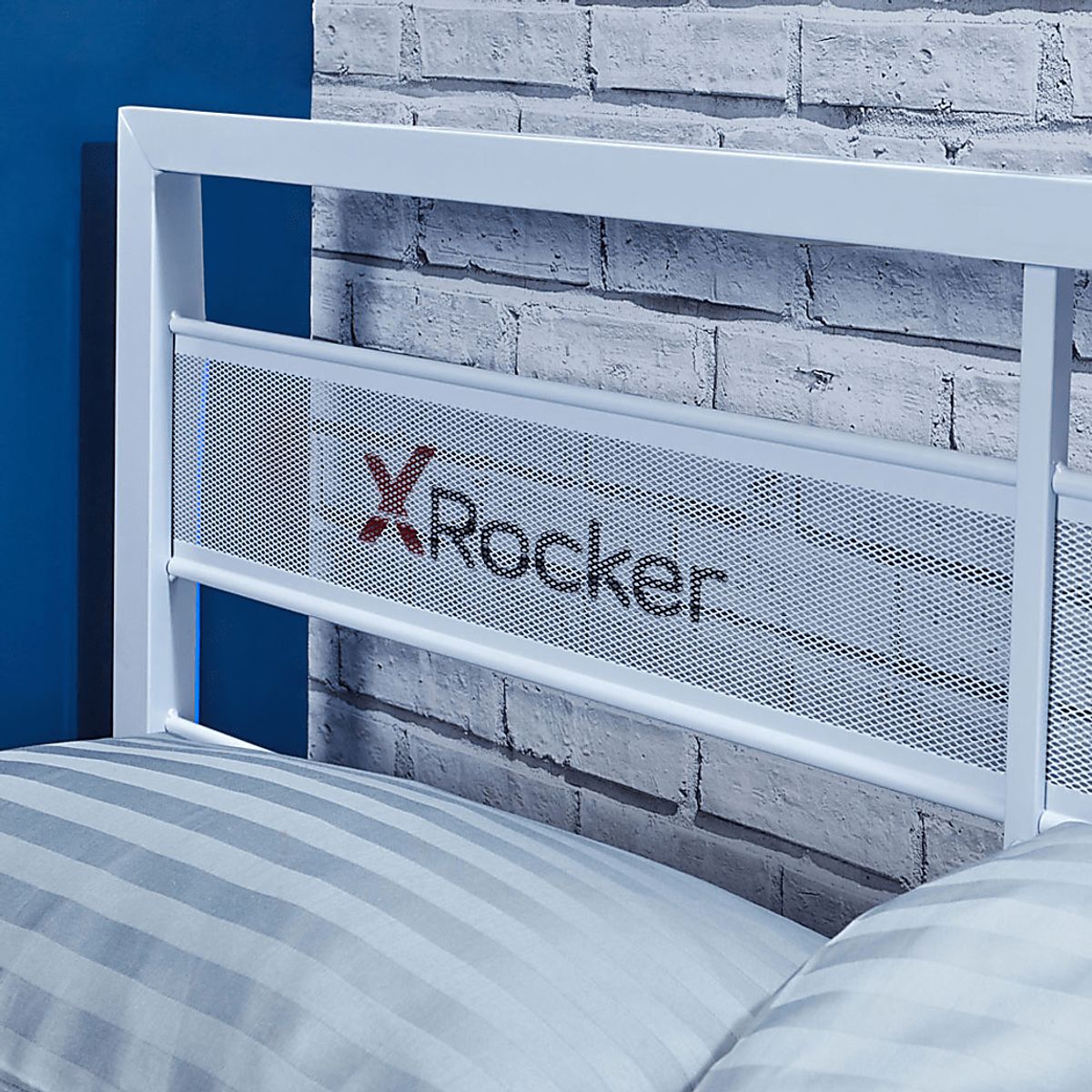 Basecamp White Colors,White Full Size Gaming Bed | Rooms to Go