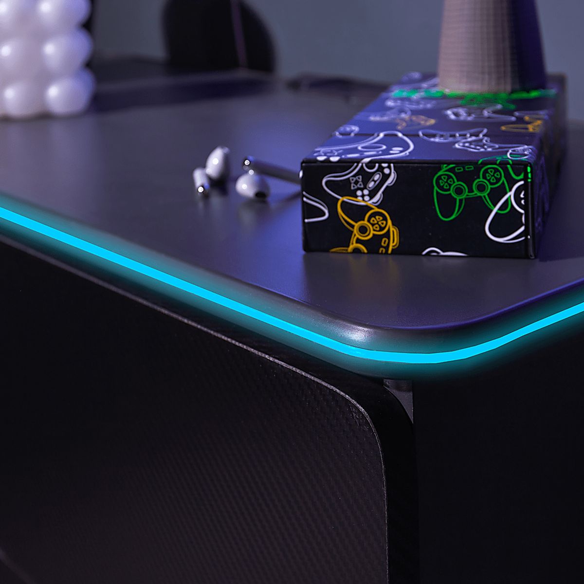 Disodan Gray Gaming Desk | Rooms to Go