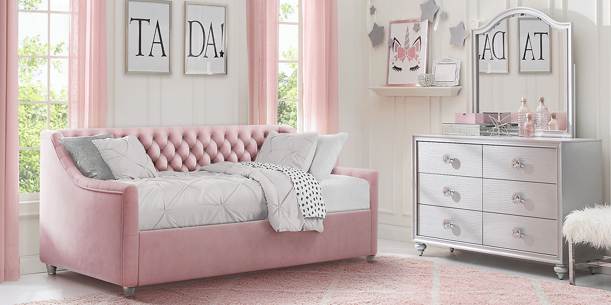 Rooms to go pink daybed store