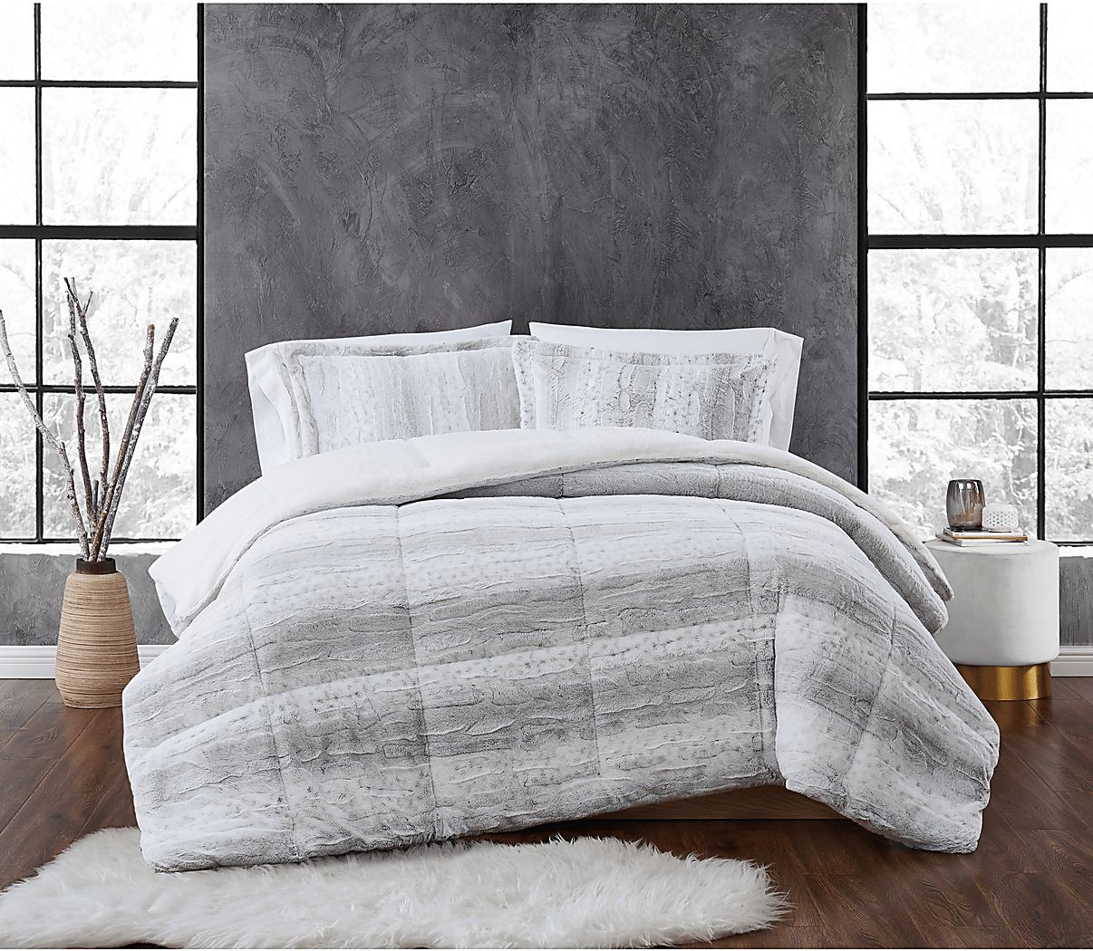 Furry Comfort Gray Twin XL Comforter Set | Rooms to Go
