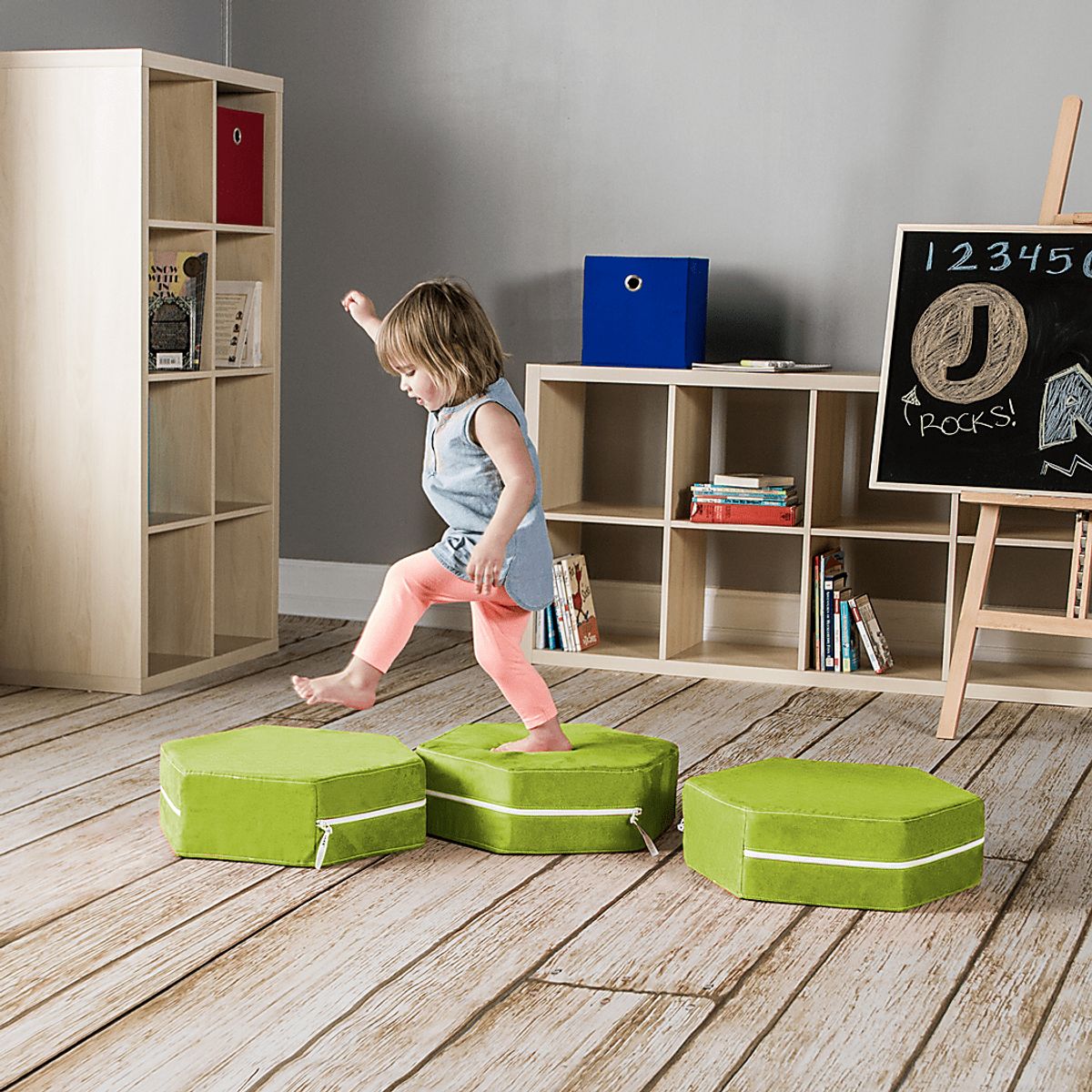 Geddy Green Polyester Fabric Ottoman | Rooms to Go