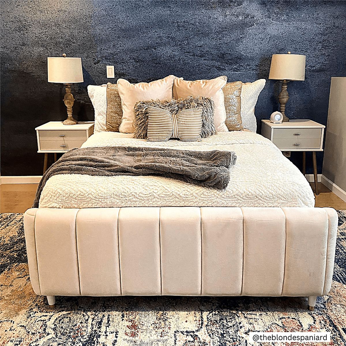 Kalros Pink Colors Full Bed | Rooms to Go