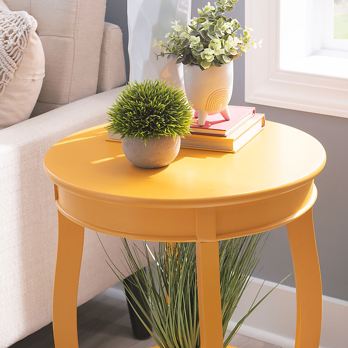 Kids Maliory Yellow Colors Accent Table | Rooms to Go